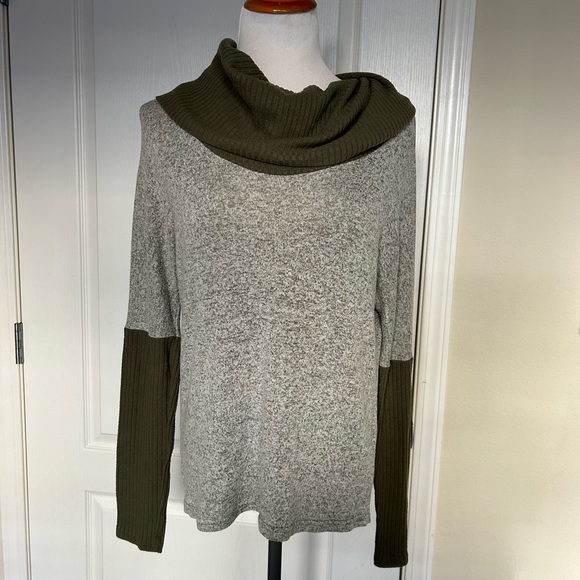 Poof! | Sweaters | Turtle Neck Sweater | Poshmark